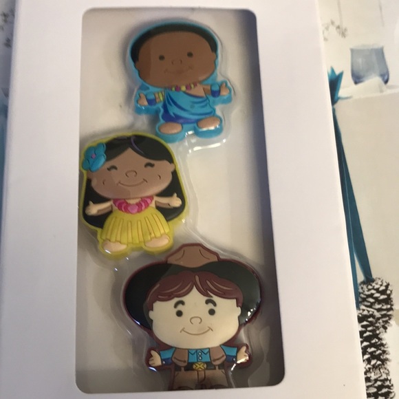 Disney | Accessories | Authentic Rare Disney Magic Bandits These ...